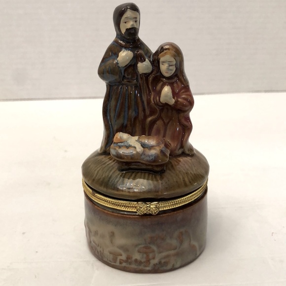 Accents | Vintage Nativity Trinket Box Mary Joseph Baby Jesus | Poshmark